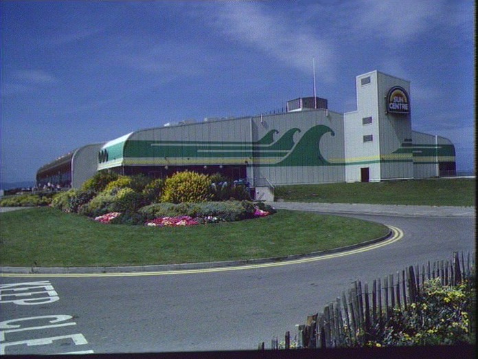 BBC - Domesday Reloaded: RHYL'S SUN CENTRE, from 1986